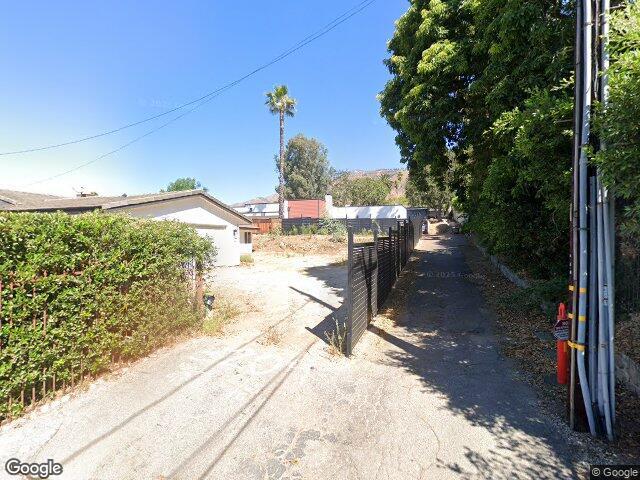 3215 Fairpoint St, Pasadena, CA 91107