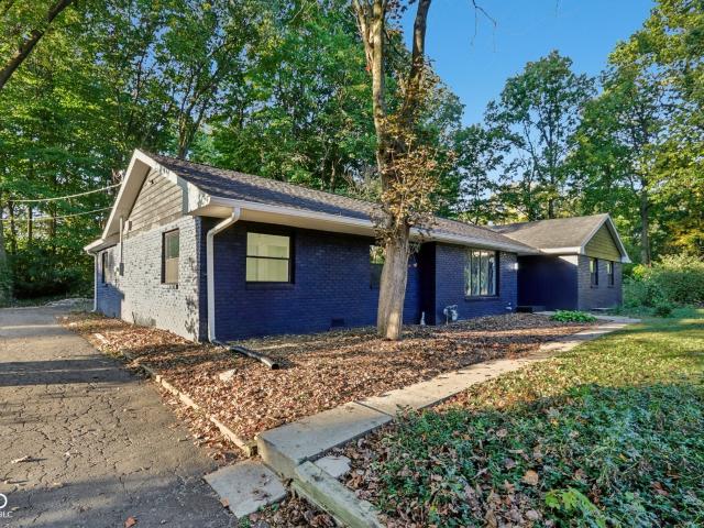 3215 Kenilworth Drive