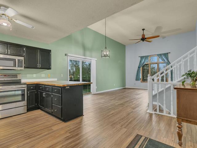 3215 Lake View Lane