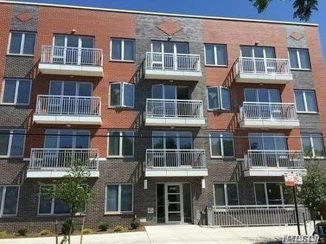 3215 Leavitt St Apt 1C, Flushing, NY 11354
