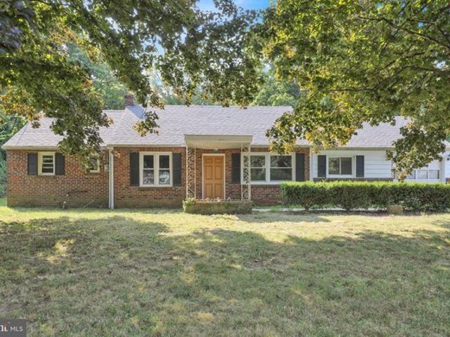 3215 Pricetown Rd, Fleetwood, PA 19522
