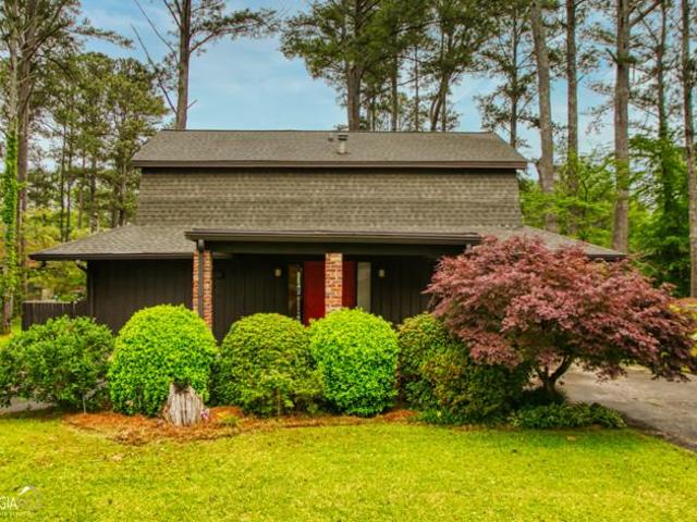 3215 Redona Dr, College Park, GA 30349