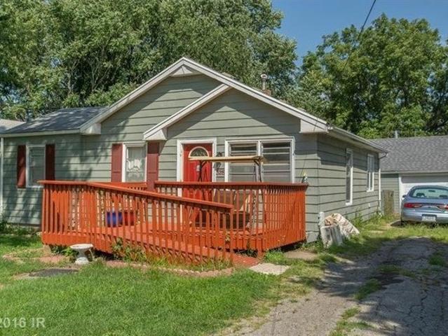 3215 SW 7th St, Des Moines, IA 50315