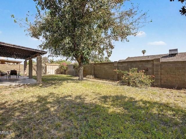 3215 w paradise lane