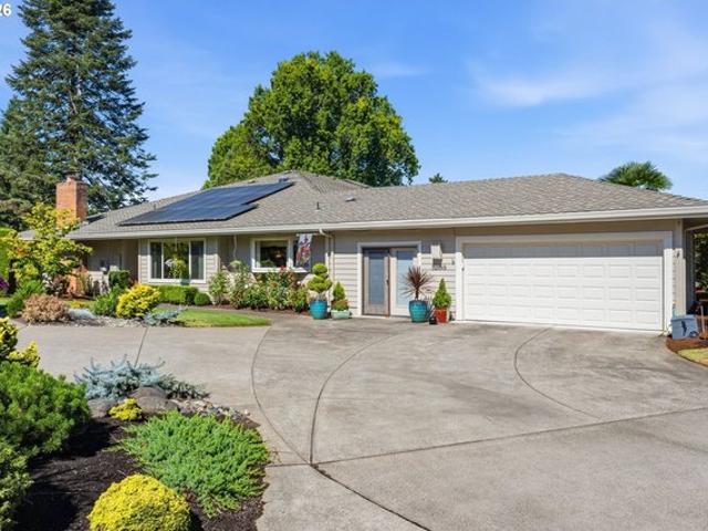 32165 SW East Lake Pt, Wilsonville, OR 97070