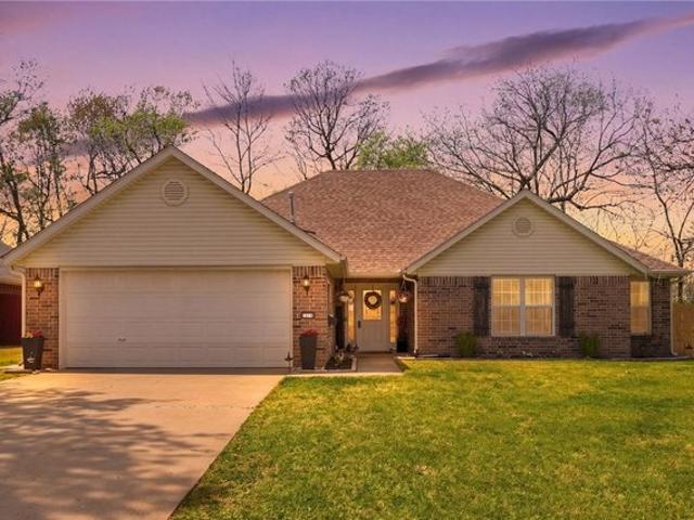 3216 Eaglecrest Cir, Springdale, AR 72762