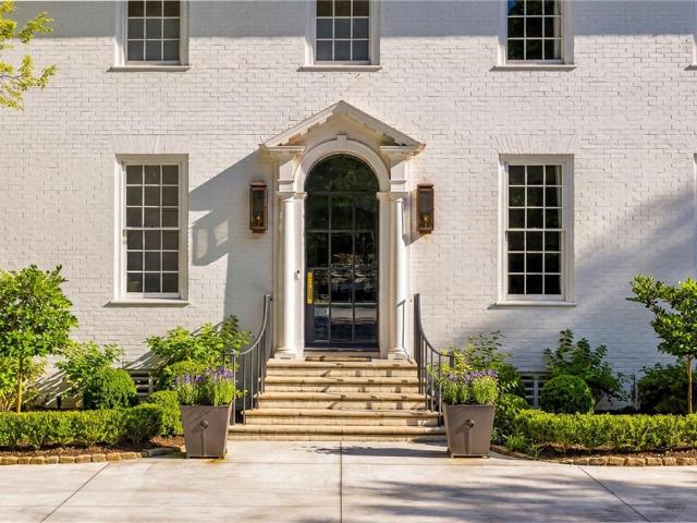 3216 Glen Arden Drive NW