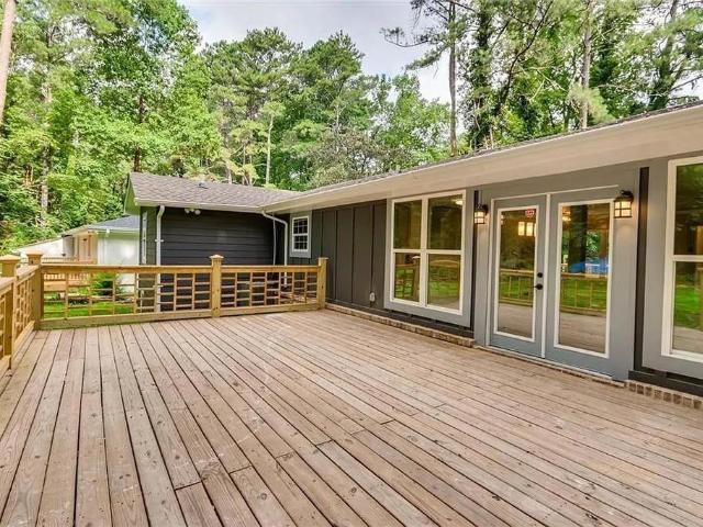3216 Hollydale Drive