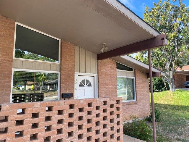 3216 Urban Crest Dr, San Antonio, TX 78209