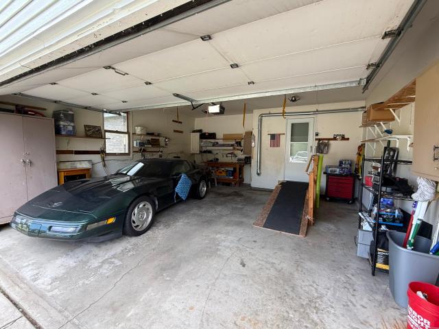3216 W Greenbriar Lane