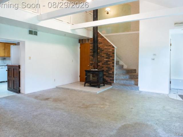 3216 Warren Drive