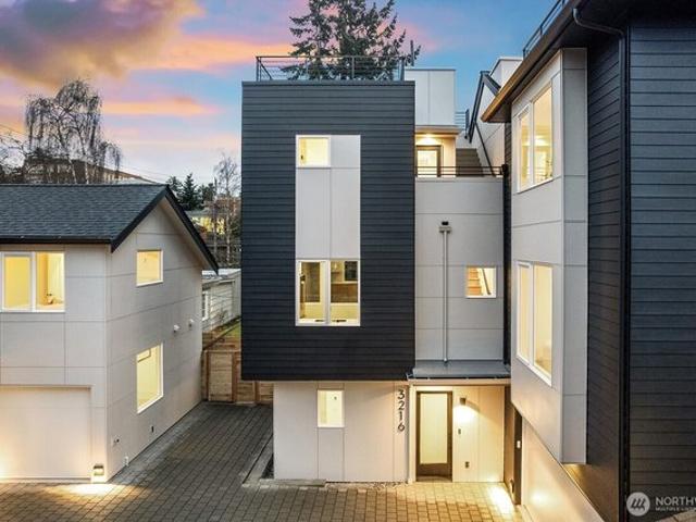 3216 47th Ave SW, Seattle, WA 98116