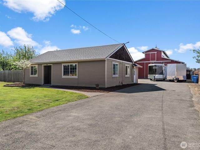 3216 92nd St E, Tacoma, WA 98446