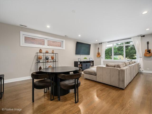 3217 N Troy Street # 2S