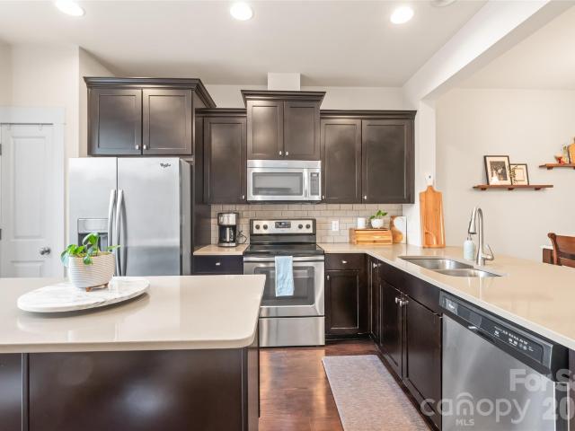 3217 Bending Birch Pl, Charlotte, NC 28206 | MLS #4358 | Compass