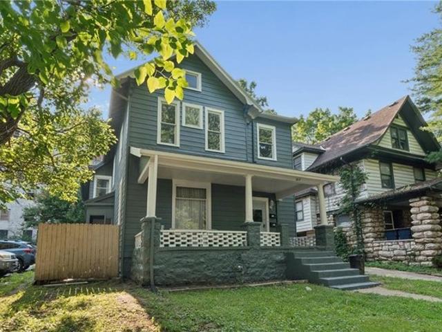 3217 Campbell St, Kansas City, MO 64109