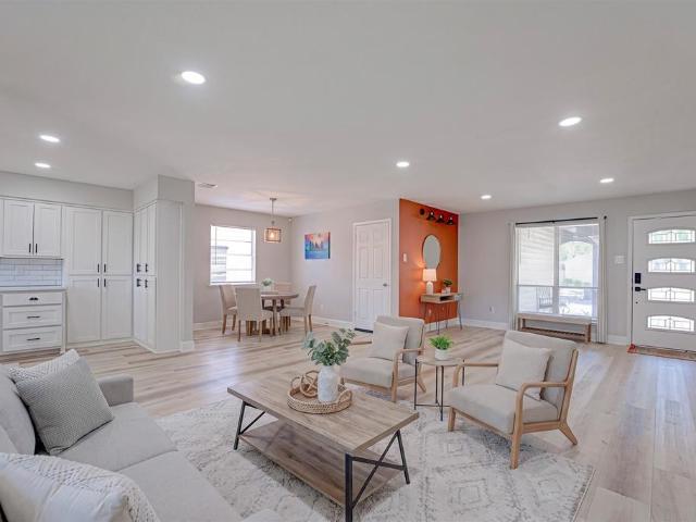 3217 Centennial Drive