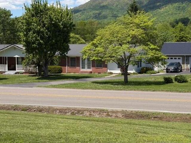 3217 Doctor Thomas Walker Rd
