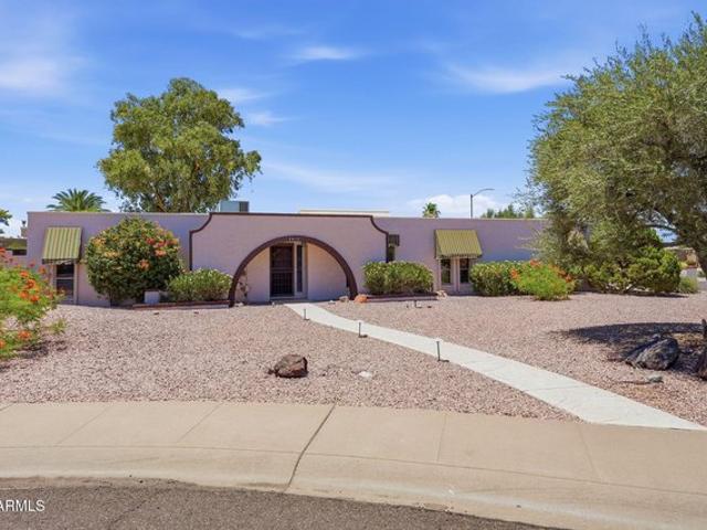 3217 E Malapai Dr, Phoenix, AZ 85028