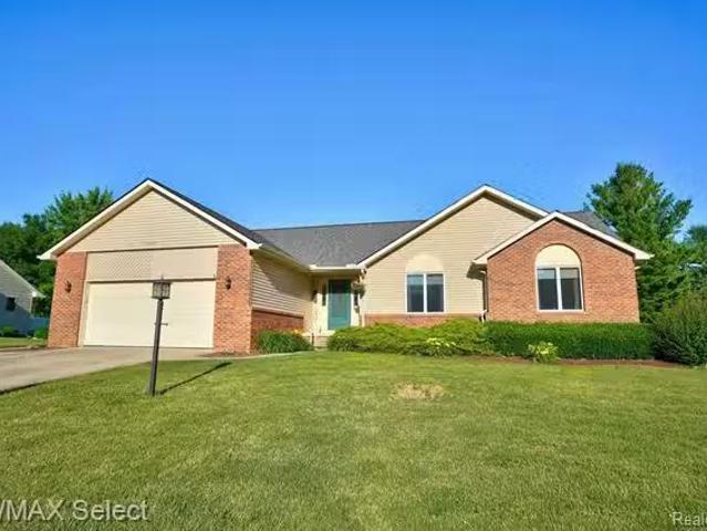 3217 KINGS BROOK DR, FLUSHING, MI 48433 Single Family Residenc.