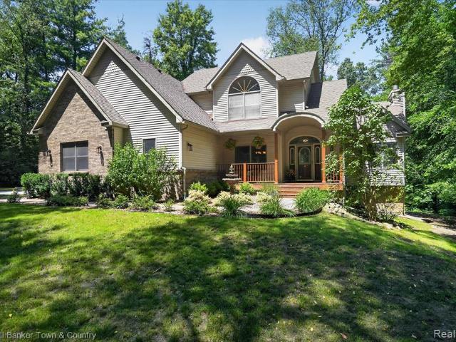 3217 Pineview Trail