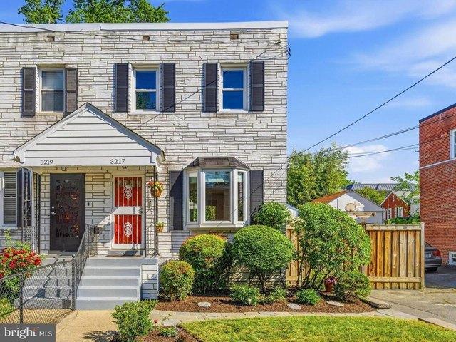 3217 13th Rd S, Arlington, VA 22204