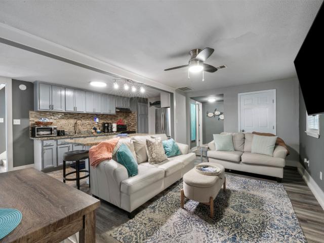 3218 Avenue Q 1/2, Galveston, TX 77550 | MLS #24740