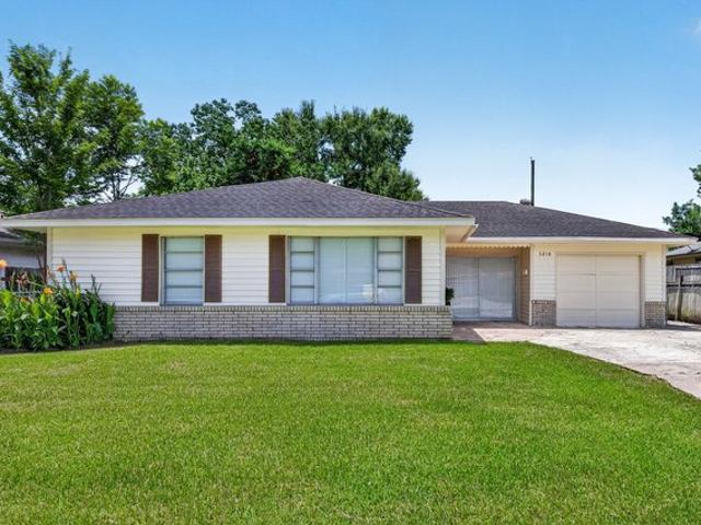 3218 Grant St, Pasadena, TX 77503