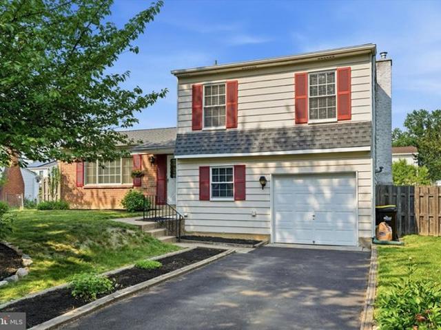 3218 Leeland Dr, Bensalem, PA 19020