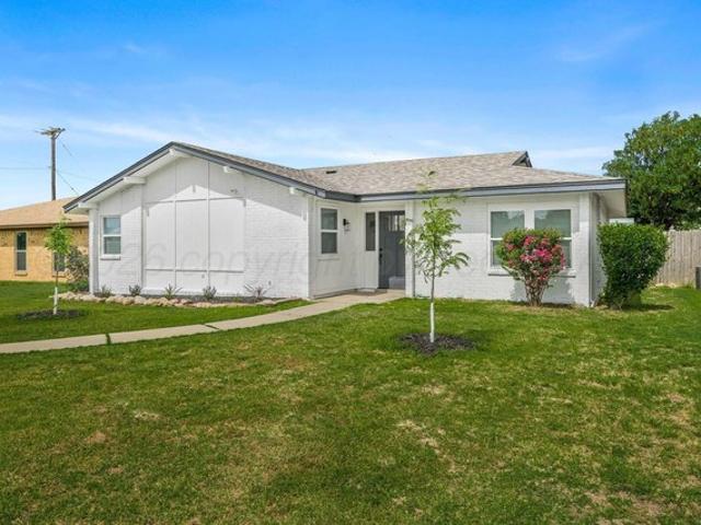 3218 S Vernon St, Amarillo, TX 79103