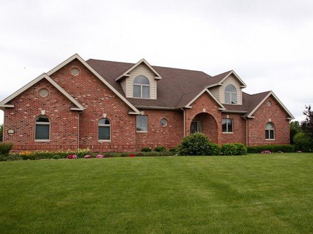 3218 Woodhaven Dr, Bourbonnais, IL 60914