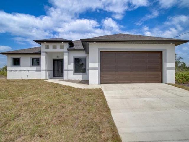 3218 28th St SW, Lehigh Acres, FL 33971