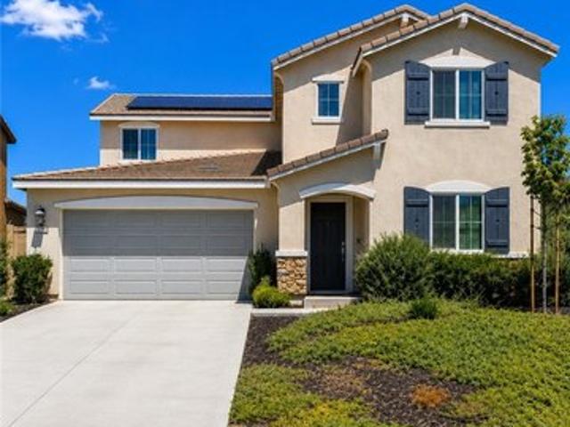 32190 Rambling Ct, Winchester, CA 92596