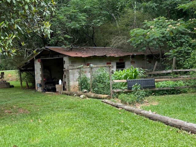 3219 Moina Michael Road