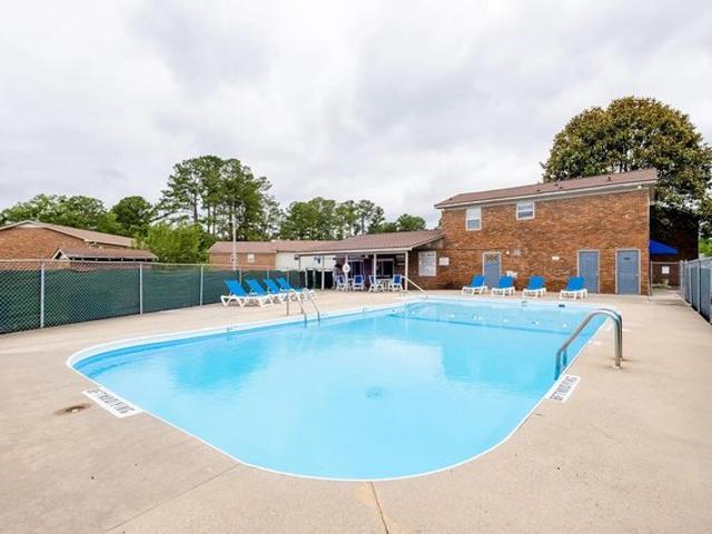 3219 Carey Rd, Kinston, NC 28504