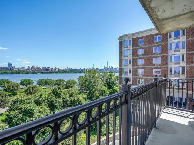 3219 City Pl