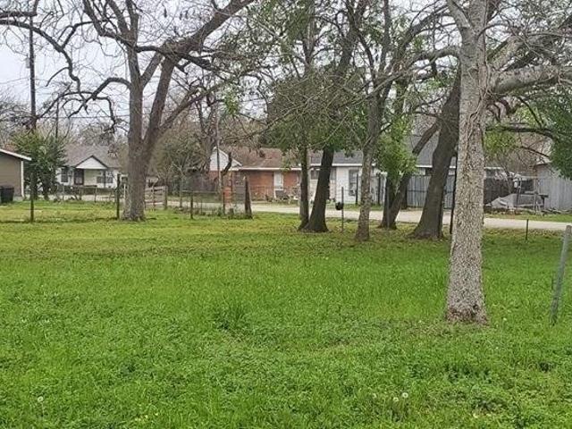 3219 Des Chaumes St, Houston, TX 77026 | MLS #25835 | Compass