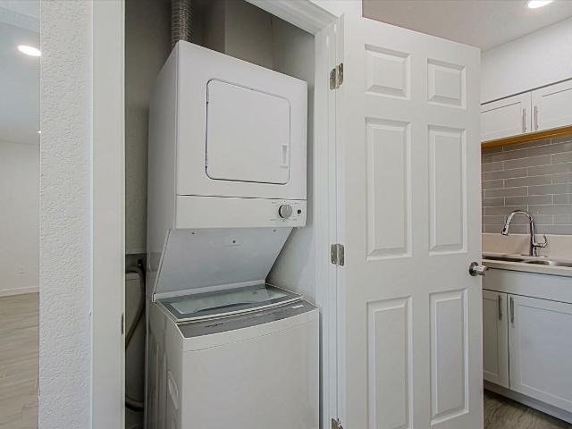 3219 E. Earll Drive Urbana at Arcadia 2 Bedroom Apartment for Rent at 3219 E Earll Dr, Phoenix, AZ 85018 Valencia Acres