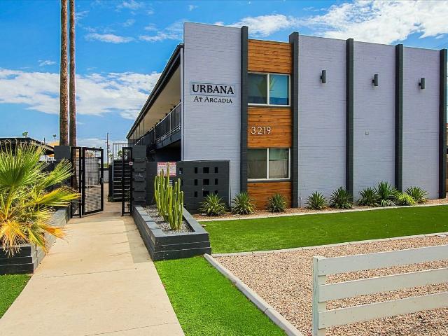 3219 E. Earll Drive Urbana at Arcadia 2 Bedroom Apartment for Rent at 3219 E Earll Dr, Phoenix, AZ 85018 Valencia Acres