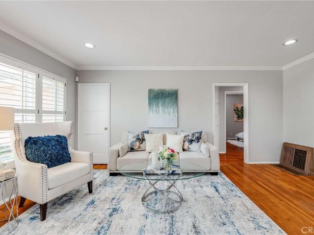 3219 Fairman