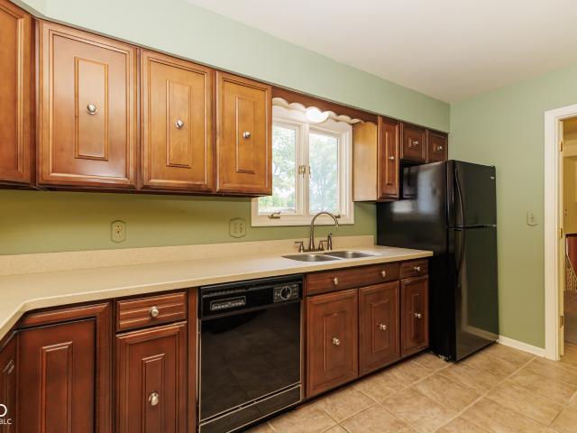 3219 Greenbriar Road