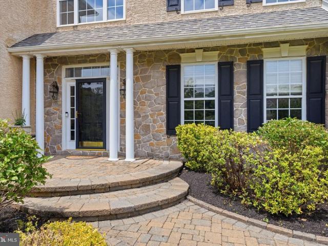 3219 Greystone