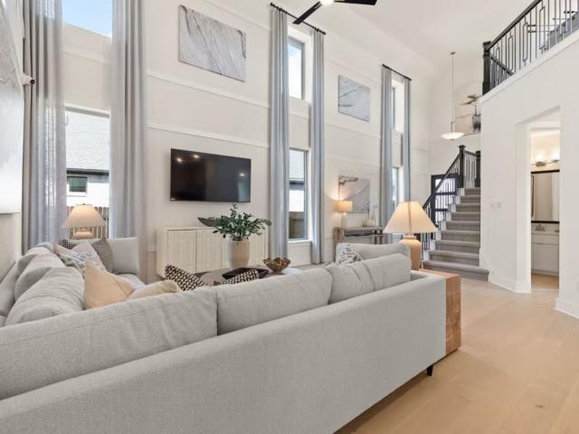 3219 Raintree Crescent Trail