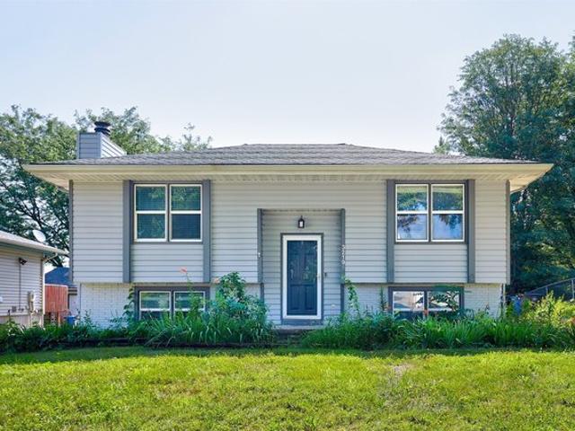 3219 SE 21st St, Des Moines, IA 50320