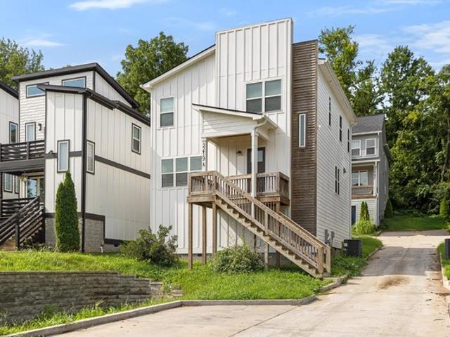 3219A Curtis St, Nashville, TN 37218