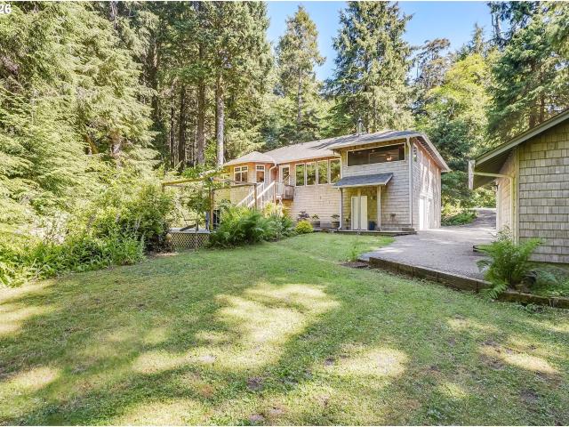 32105 hemlock ln