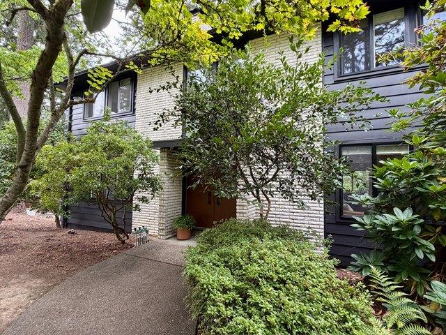 3210 NW McKinley Dr, Corvallis, OR 97330