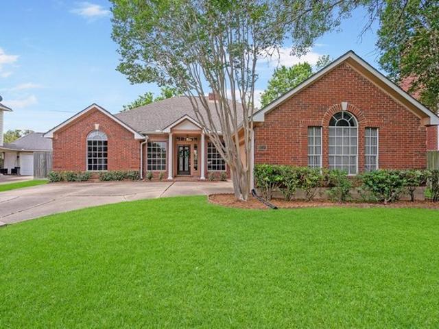 3210 Ashfield Dr, Houston, TX 77082