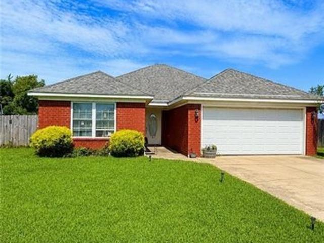 3210 Bloomington Dr, Mobile, AL 36695