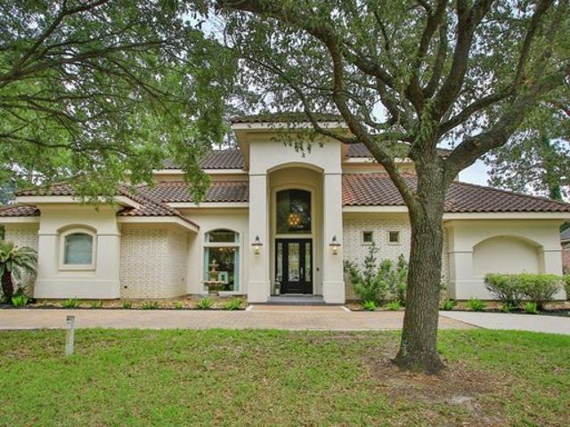 3210 Lazy Lake Ln, Montgomery, TX 77356